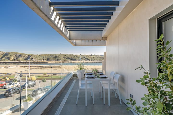 Port Of Suances 5. Next To Suances Beach. - Suances