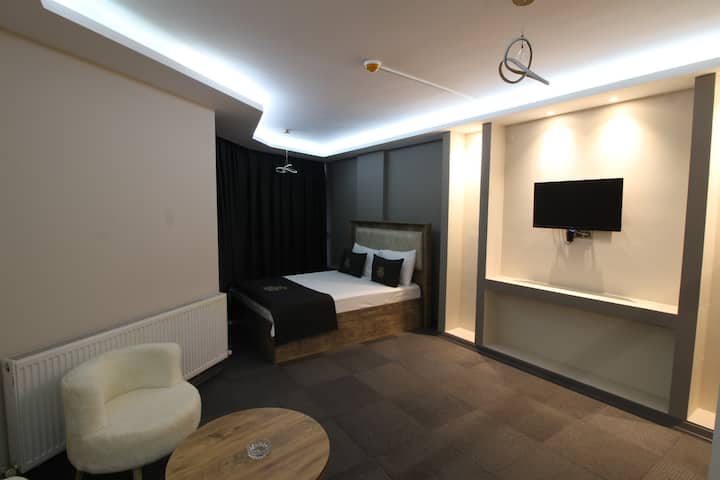 Bornova Da Lüks Uygun Otel Konaklama Hizmeti - Izmir