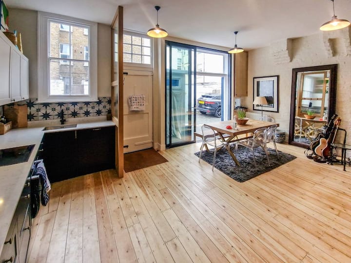 Charming 2-bedroom Mews House - Notting Hill