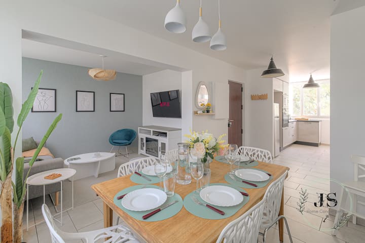 "L'escapade Stadium" - T4 Familial Climatisé - Meyzieu