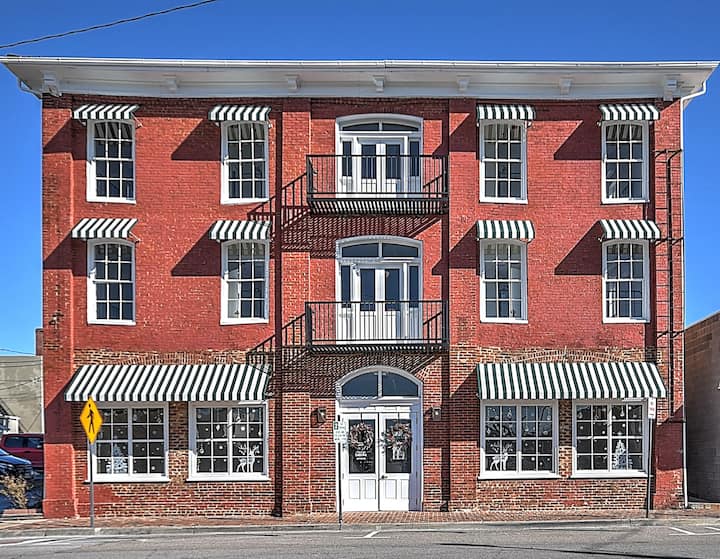 Historic Hattie House Suite 105 - Abingdon, VA