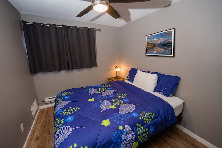 The Loft House - Hinton, AB, Canada