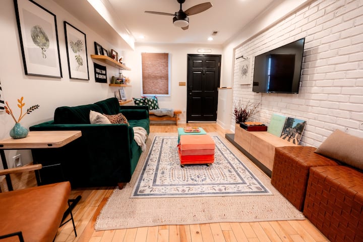 Modern Luxury Retreat W/rooftop - Walk To Stadiums - Baltimore, MD