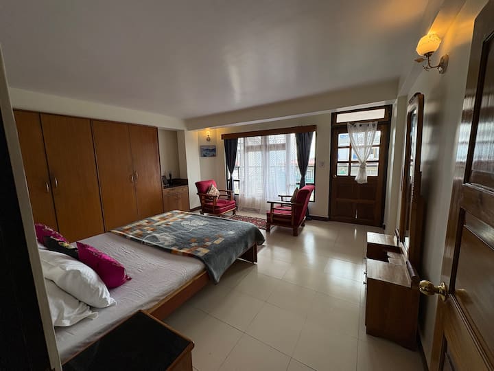 The Moon River - Darjeeling