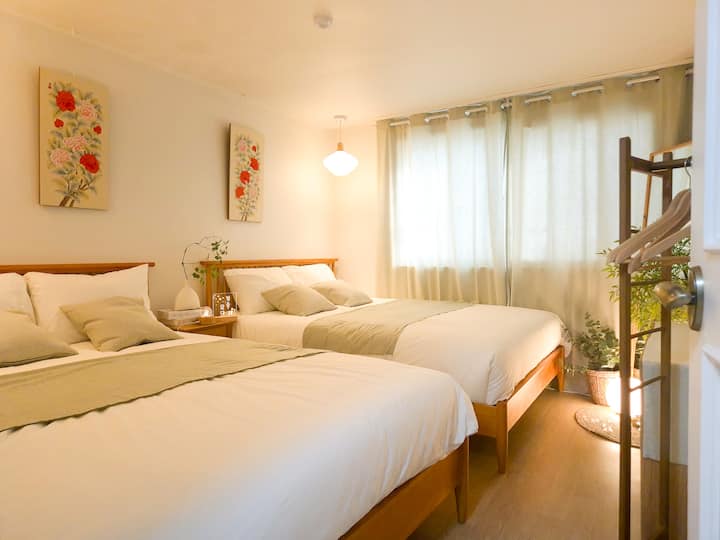 2호선 /봉천역/서울대/침실3개/ 침대4개/가족, 친구, 출장 - Seoul