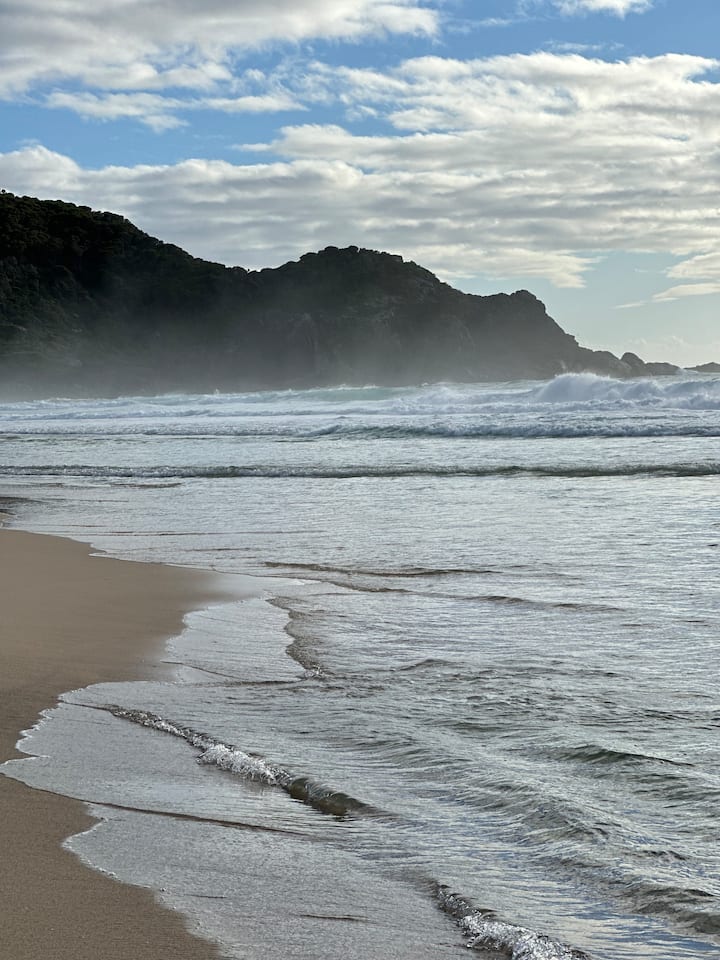 Couples Bed And Breakfast - Boomerang Beach