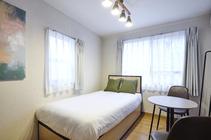 Just 1 Minute Walk From The Nearest Station/c03 - Chofu