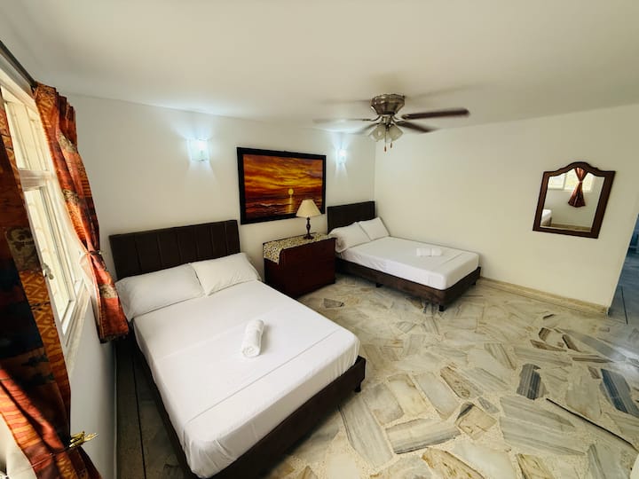 Downtown 1 San Antonio Tourist Apartment - Cali