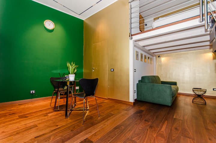 House And Watches - Milan