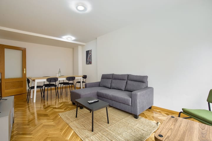 Dobo | Ur10 3bedroom 2bathroom Apartment In Getafe - 헤타페