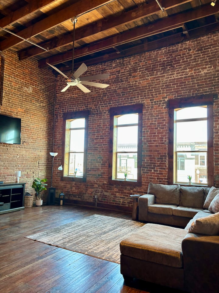 Stay On Court St—free Parking-laundry- Kitchen - Florence, AL
