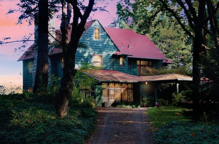 Lakecliff Lodge/wedding Stays And Rehersal Dinners - 胡德里弗