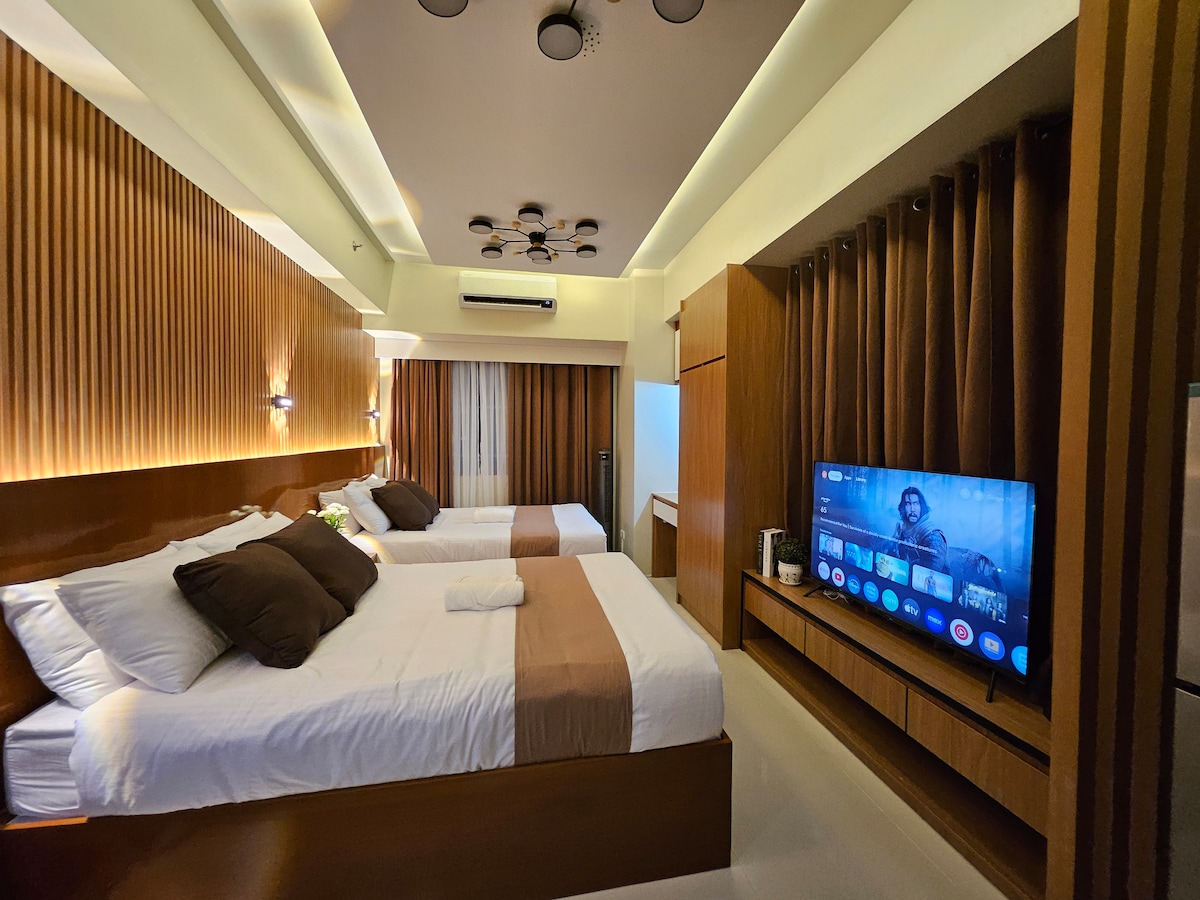 Modern Condotel close to SM MOA|Pasay|2 Beds| Pool - Condominiums for ...