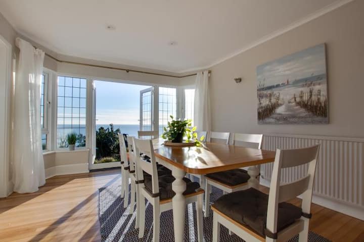 Granny’s Beach House - Hythe