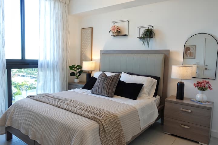 Stylish Miami • Studio Weekly Discount • Pool+gym - Doral, FL