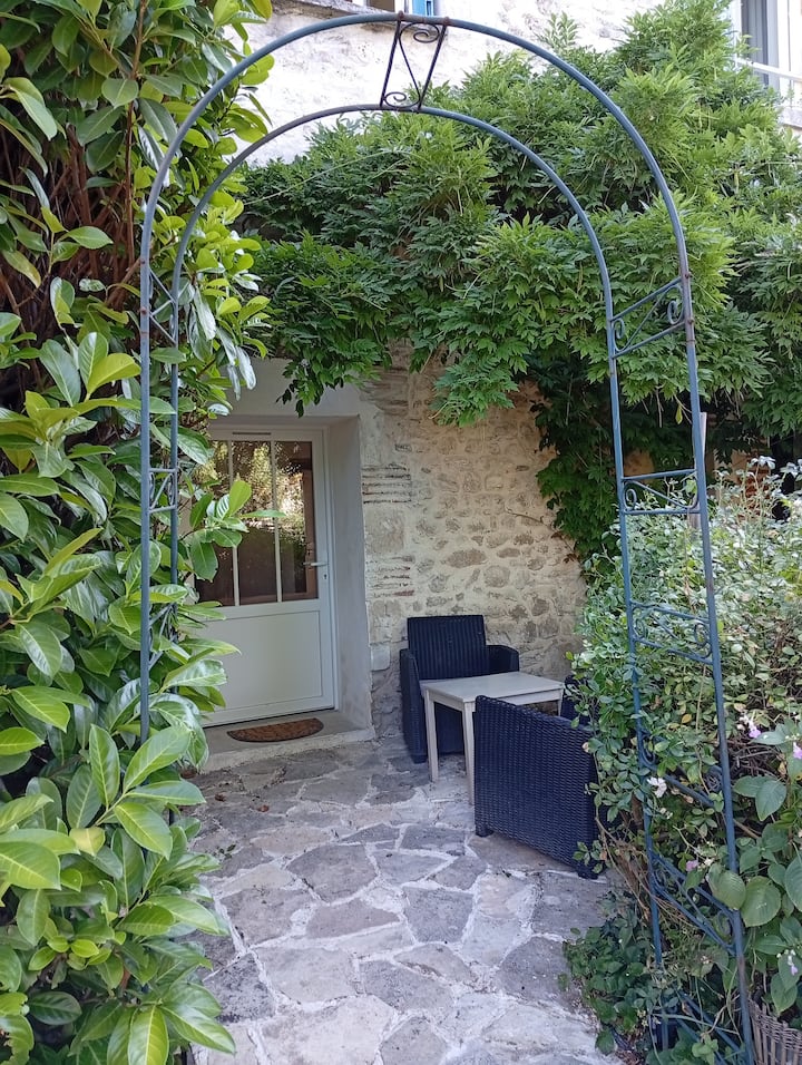 Jolie Chambre Avec Entrée, Sdb Et Patio Privés. - Centro