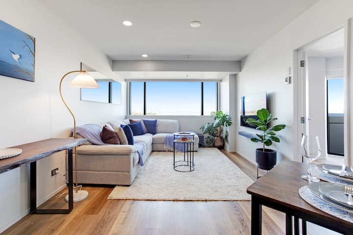 Aircon | Luxury | Parking | Hot Tub | Beach - Auckland