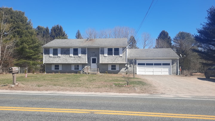 Charlestown Beach 5 Bedrooms Home Blue Shutters - Rhode Island