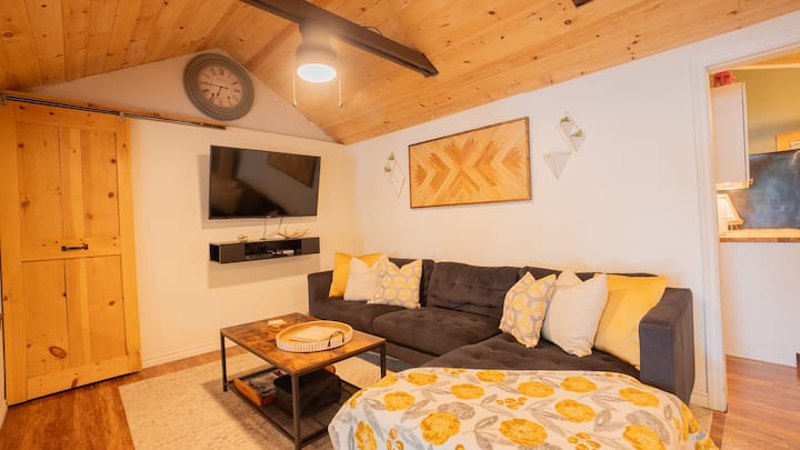 Rustic Oudaze Lake Cottage - Huntsville