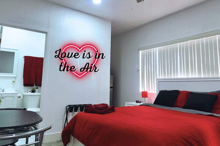 Amor Esta En El Aire - Las Vegas, NV
