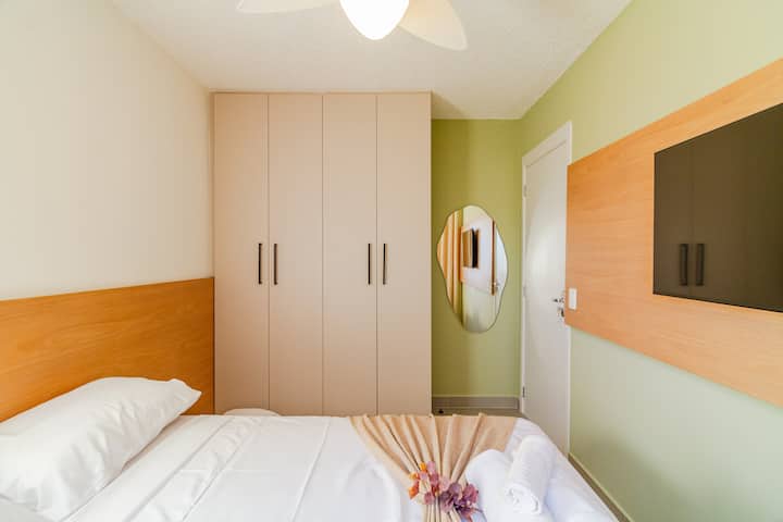 Jf112 | Aconchego C/ Vaga | Próx. Brás E Liberdade - Liberdade