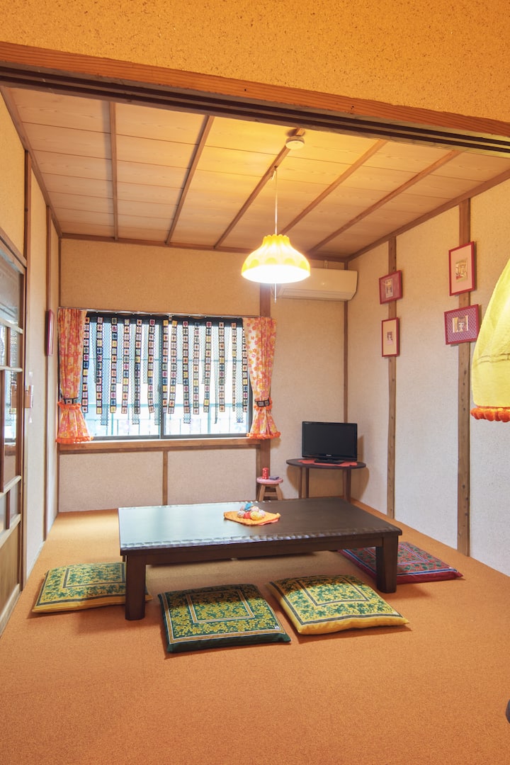 ”かわいい”【レトロ名駅/１号室】
昭和を感じるレトロかわいい宿 - Nagoya