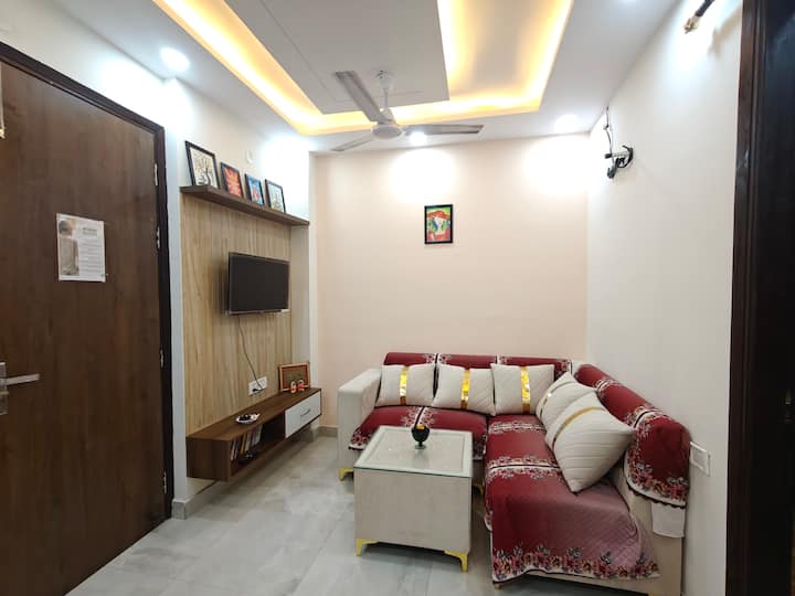 1bhk Indipendent Flat | Wi-fi, Kitchen, Geyser. - Delhi