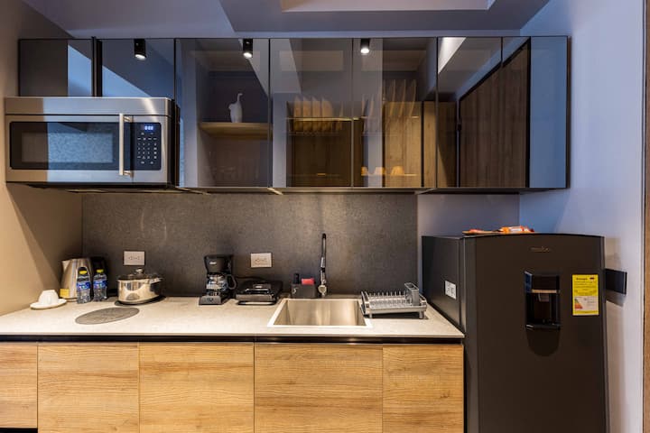 Apartamento De Lujo /Piscina/gym/restaurante. - Bogota