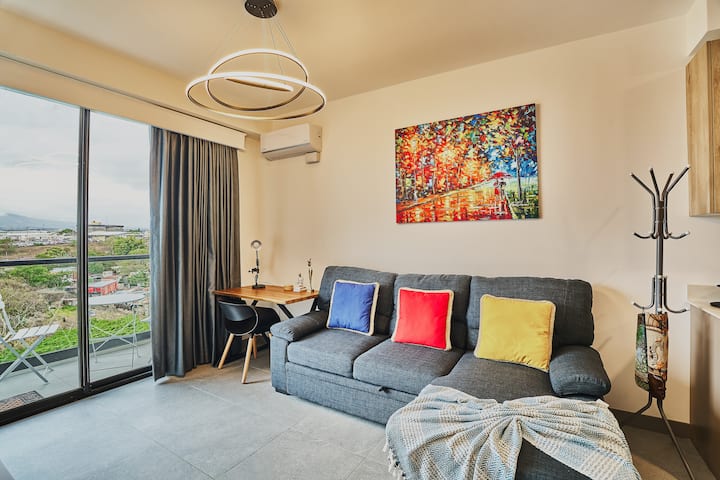 Eco Nomad Work & Stay Apt With Pool/wifi+parking - San José