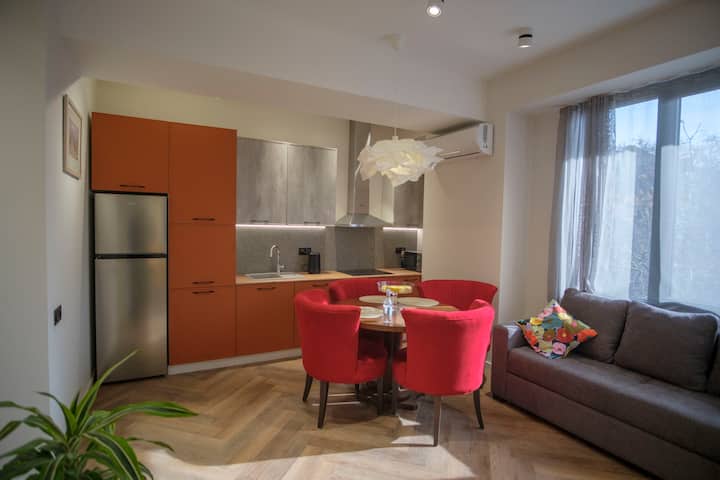Stylish Apartment 2br| Prime Location| Selfcheckin - Erevan