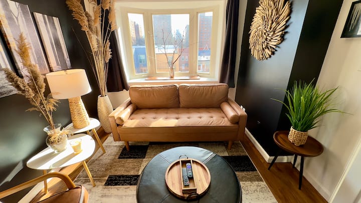 Ritchson Loft
Tree-house In Nyc - Nueva York