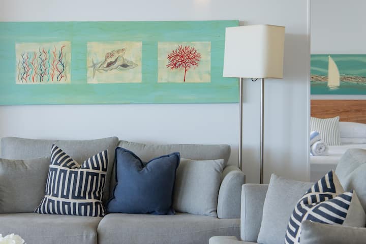 Azure – Luxury 3br Apartment, Ocean Views - Airlie Beach