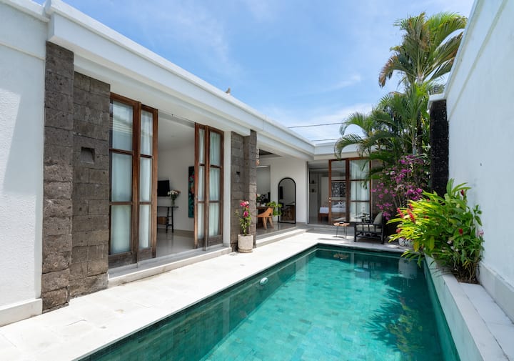 Tropical Boutique 2 Bdr Villa In Heart Of Seminyak - Seminyak
