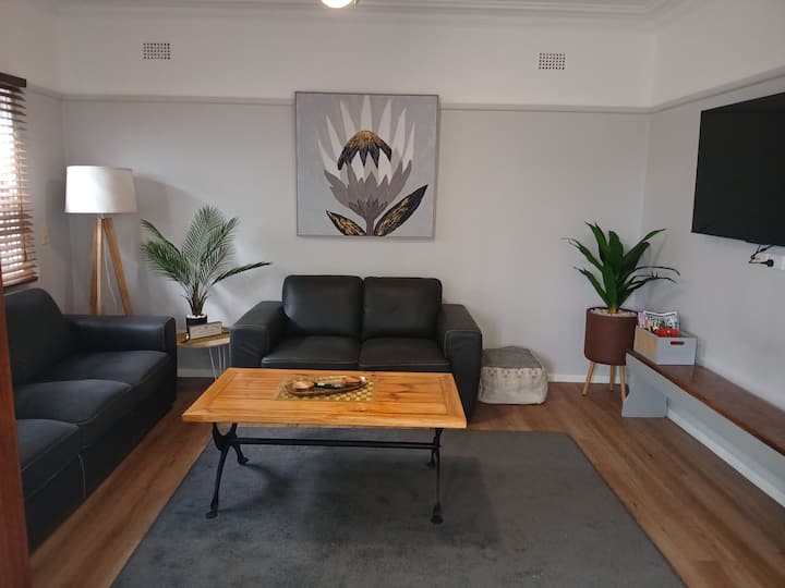 Riley's Rest: 3br House - Dubbo