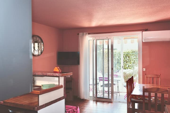 Petit Nid Proche Mer Commerces - Fréjus