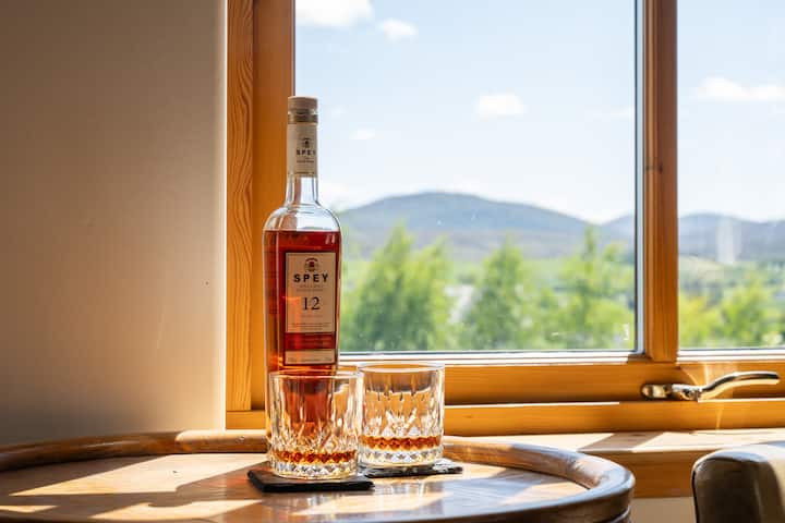 June Discounts:8br Speyside Lodge Large Group Base - Kingussie
