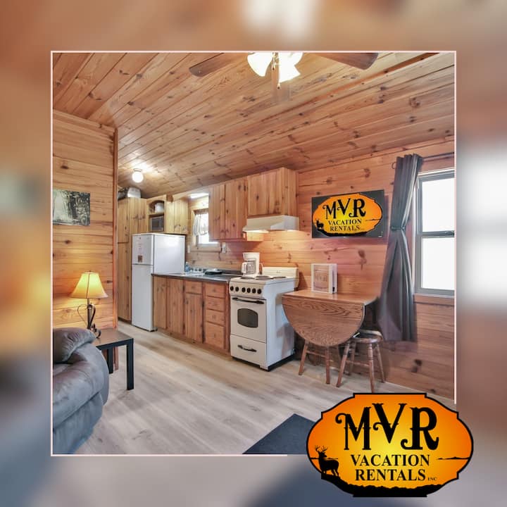 Hilltop Hideaway 1 - Knoxville, PA