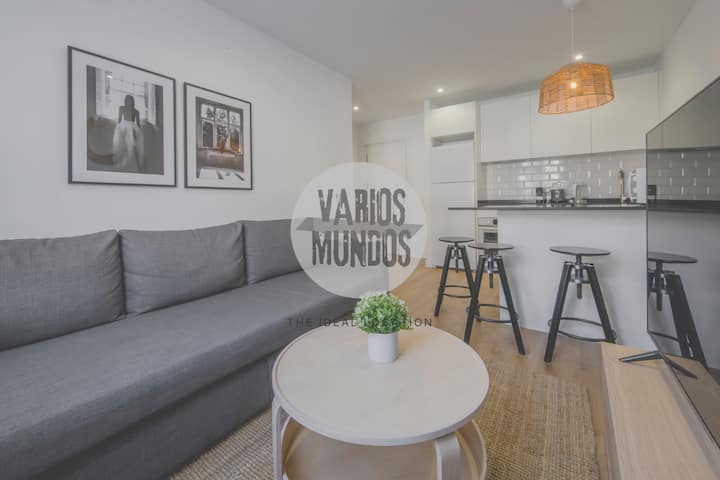 Elegancia Con Parking Para 4, Vive La Latina - Madrid