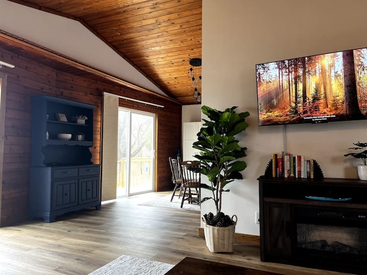 Cozy Lakeside Escape|fireplace|fish|trail Access - Pattison State Park, Superior