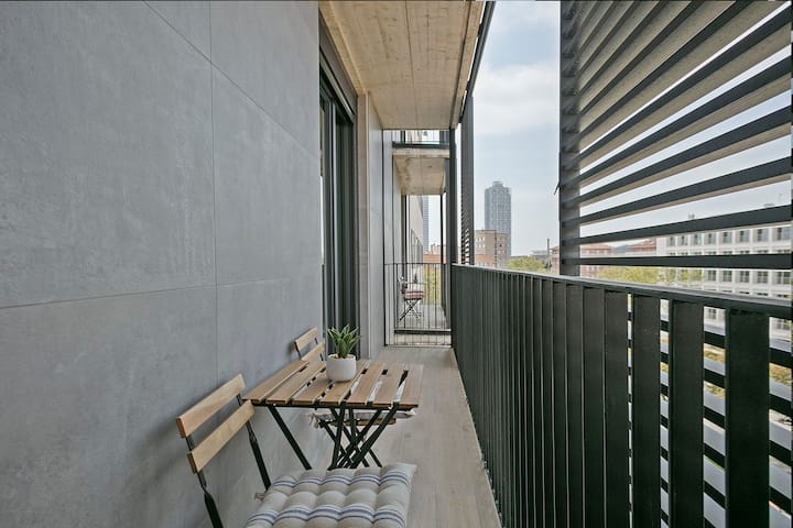 1d · Apartamento Moderno Con Terraza En Poblenou - Barcelona