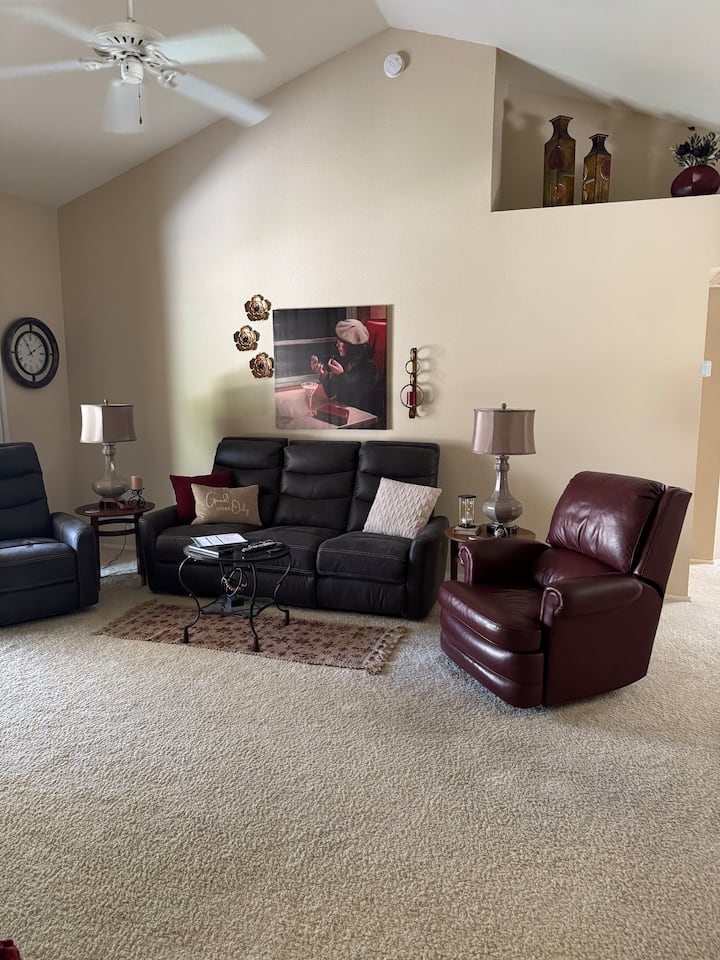 Westbrook Village Retreat 40% Monthly Discount! - United States