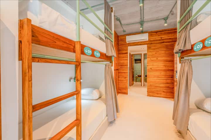 Bed In 8 - Bed Female Dorm - Isla Mujeres