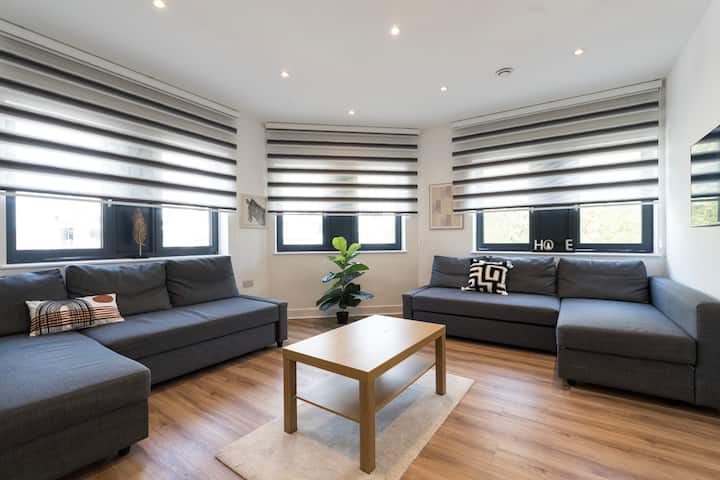Stylish Modern Apartment By Aldgate East Station 5 - Londen