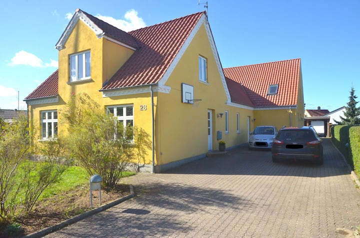 Stor Villa Ved Odense Fjord I Børnevenligt Område - Odense