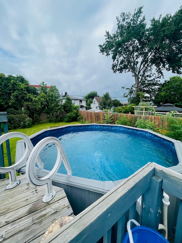 1154c Nice 5 Bedroom House Freeparking - Montréal, QC
