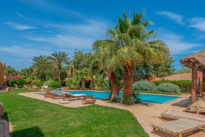 Amazing Location! South Marina Sunny 2 Br + Pool - Egypt