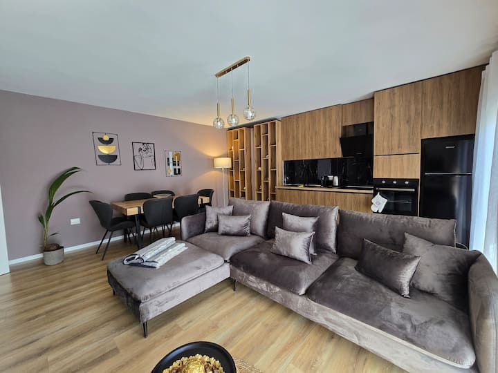 Charming Escape Tirana - Tirana