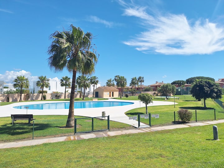 Elegante Y Lujoso En Sancti Petri - Urbanización Novo Santi Petri