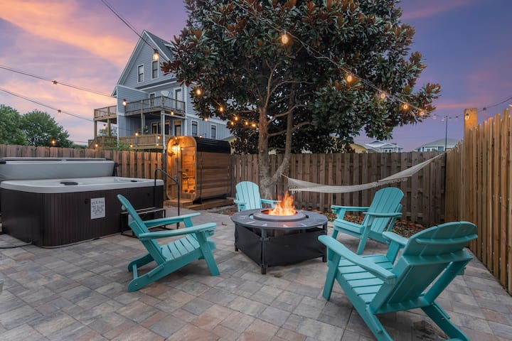 Beach Paradise: 3br W/ Hot Tub, Sauna & Fire Pit - Carolina Beach, NC