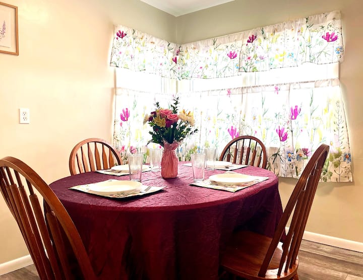 Emerald - Great Park, 3br, Yard, Pet-friendly - Antwerp, OH